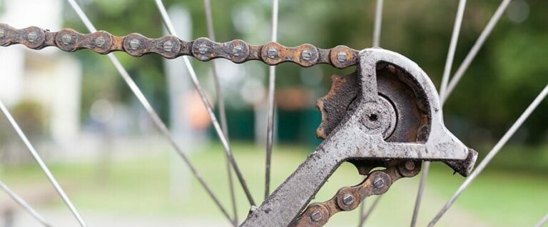 How to Remove Rust From Bike Chains - Flat Iron Bike